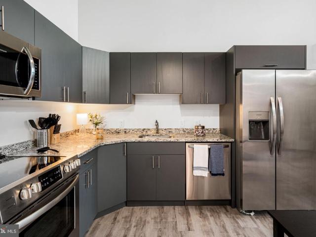 300 Penn Street # 207