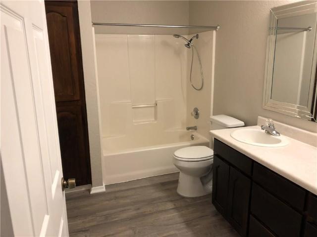 300 Pr 4382