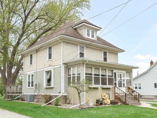 300 Rounsville St, Waupun, WI 53963