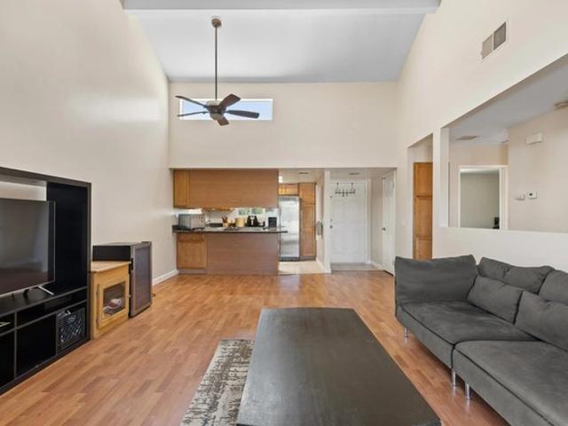 300 Roanoke Rd Apt 13, El Cajon, CA 92020