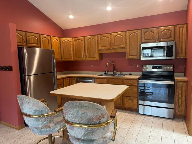 300 Roosevelt Road SW # #12