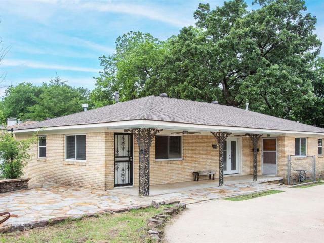 300 Rosetta Street