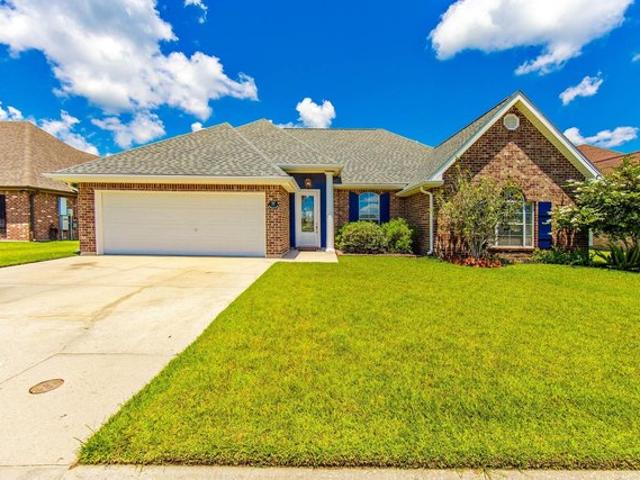 300 Ravensaide Dr, Houma, LA 70360