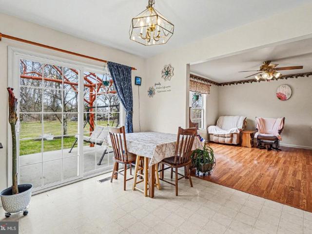 300 Red Shed Road