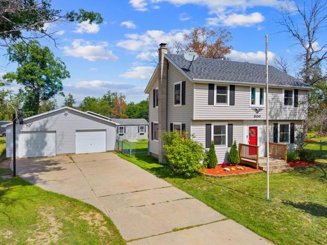 300 Red Tailed Hawk Loop, Grayling, MI 49738