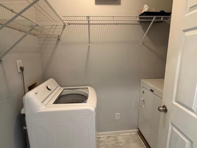 300 riverbend dr 1e