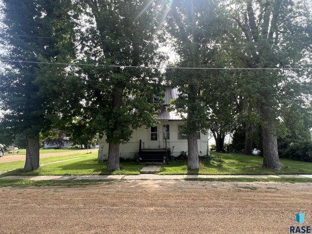 300 Ridge St S, Jasper, MN 56144