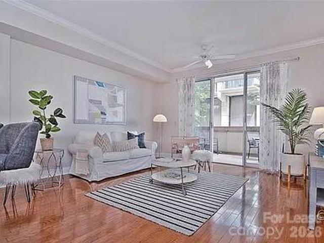 300 W 5th Street
