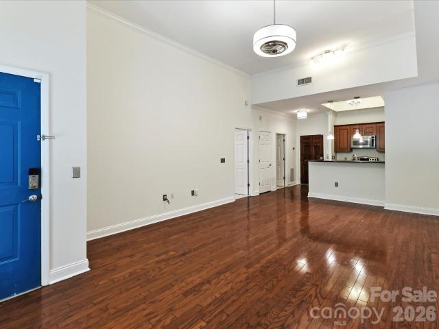 300 W 5th Street # 2