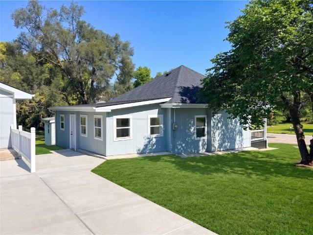 300 W 7th Street