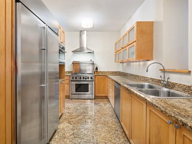 300 W 109TH Street 3LMR