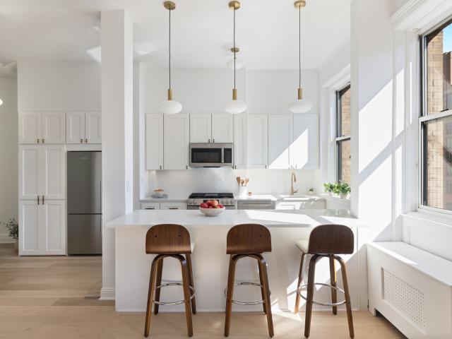 300 W 109TH Street 9G