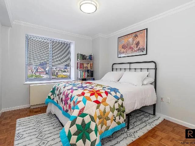 300 W 135th Street 4 C