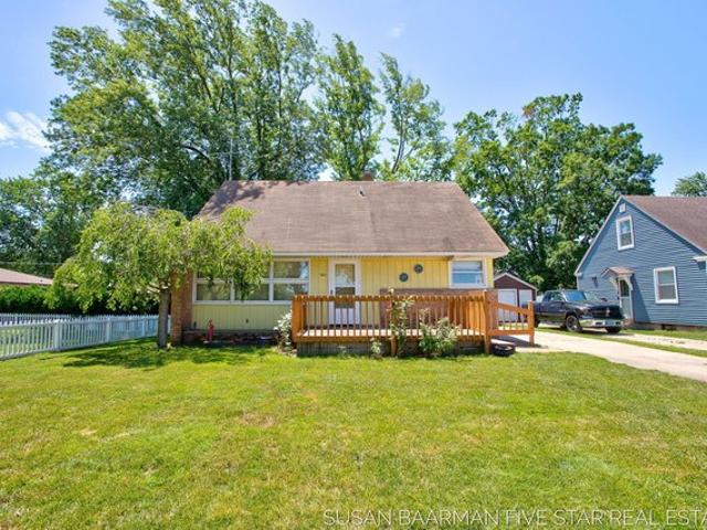 300 W 27th St, Holland, MI 49423