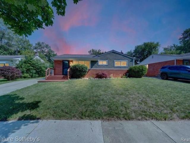 300 W Yale Ave, Pontiac, MI 48340