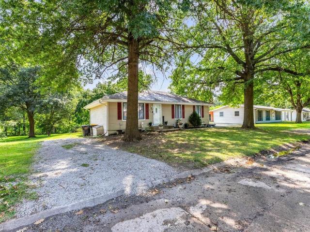 300 W Carla Street