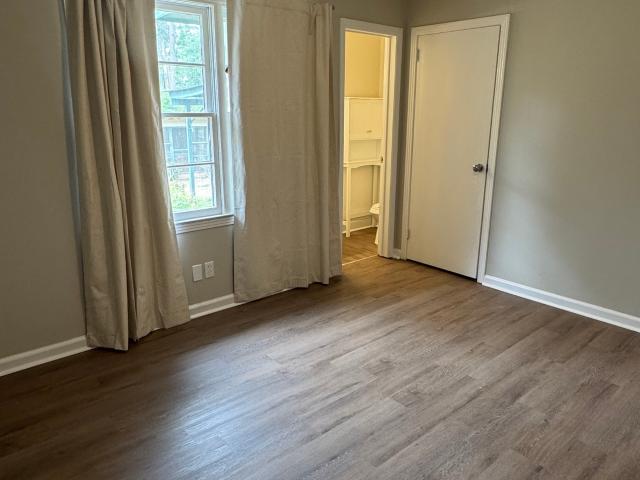 300 W Columbia Avenue