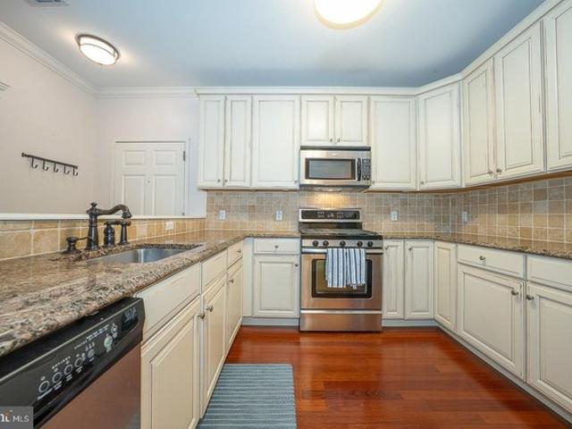 300 W Elm St Ste 2204, Conshohocken, PA 19428