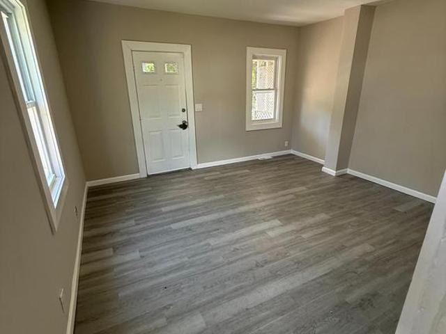 300 W Foundry Street