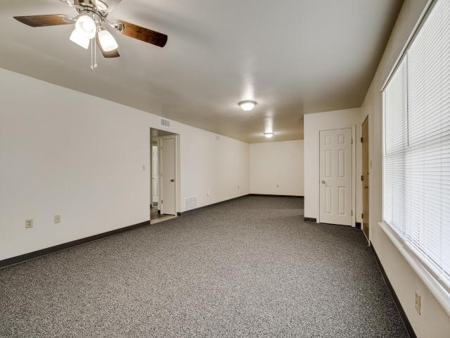 300 W Harding #312