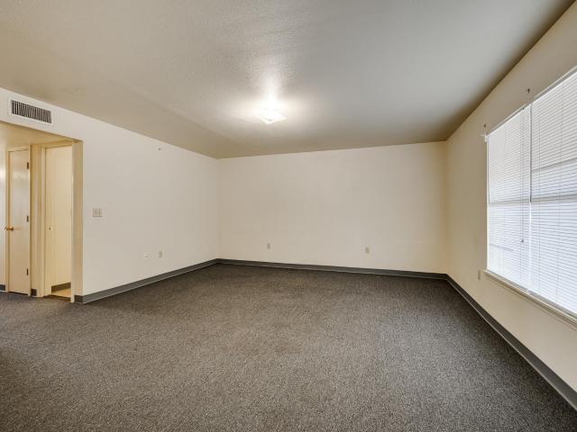 300 W Harding, #403