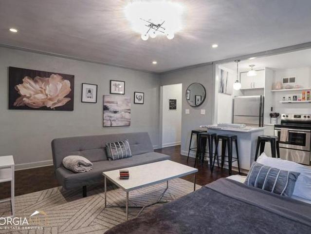 300 W Peachtree St #10A, Atlanta, GA 30308