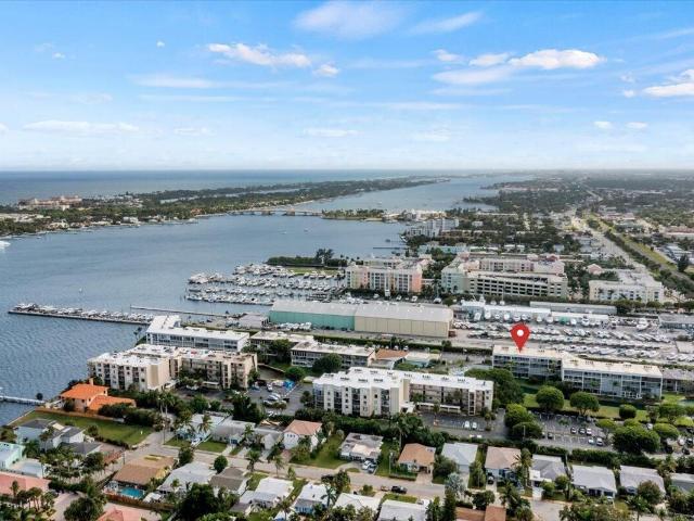 300 Waterway Drive S Unit 308 Lantana, US, FL