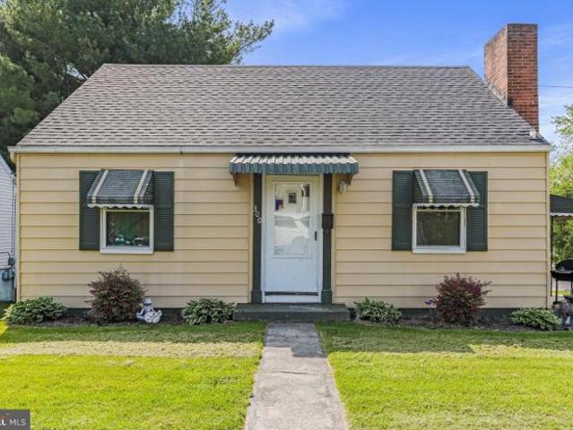 300 Wakefield Rd, Hagerstown, MD 21740