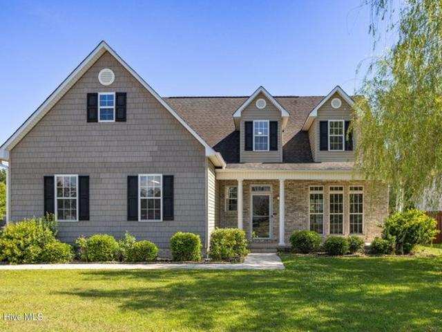 300 Walkens Woods Ln, Jacksonville, NC 28546