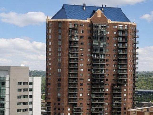 300 Walnut St Unit 408, Des Moines, IA 50309