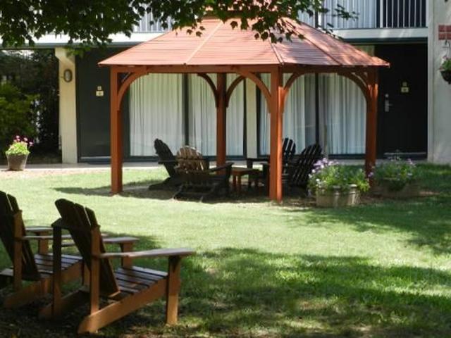 $300 Week/ $980 Month Furnished Room w/ Utilities NO LEASE