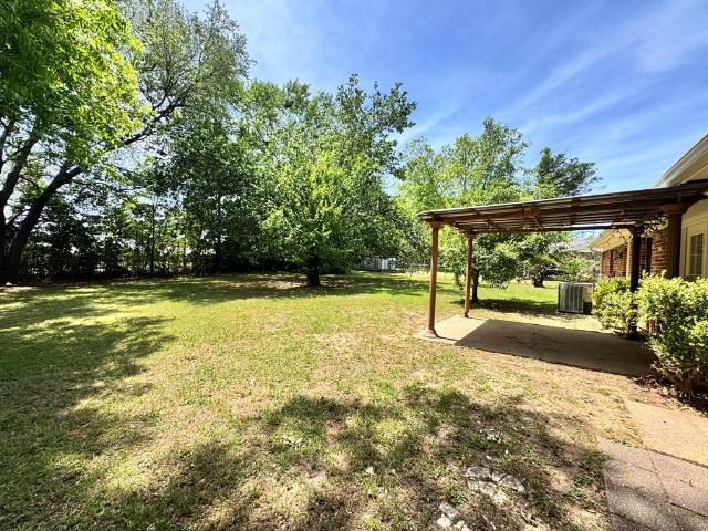 300 Whispering Pines