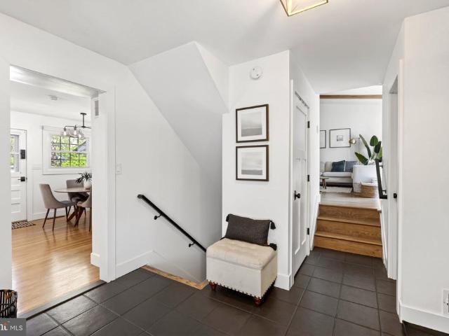 300 White Plains Court