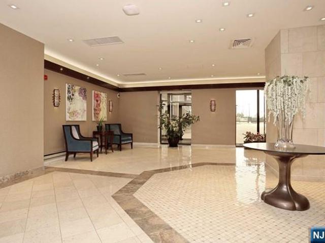 300 Winston Dr, Unit 2604, Cliffside Park, NJ 07010 | MLS #26007 | Compass