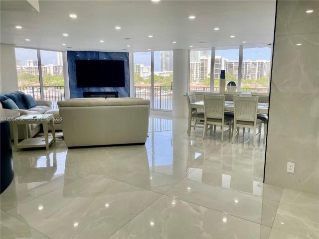300 Three Islands Blvd Unit 603, Hallandale Beach, US, FL