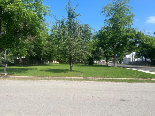 300 Turney St, Smithville, TX 78957 | MLS #9918