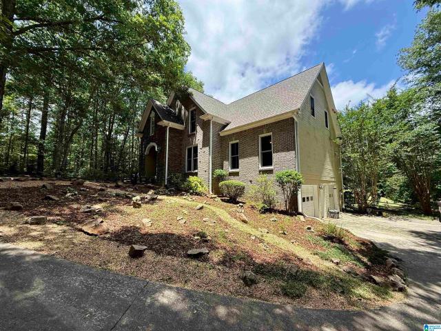 300 Twelve Oaks Circle