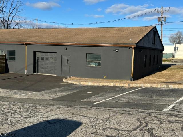 300 Valentine St