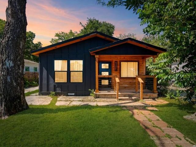 3014 El Paso St, San Antonio, TX 78207