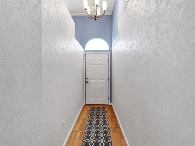 3014 Estate Dr