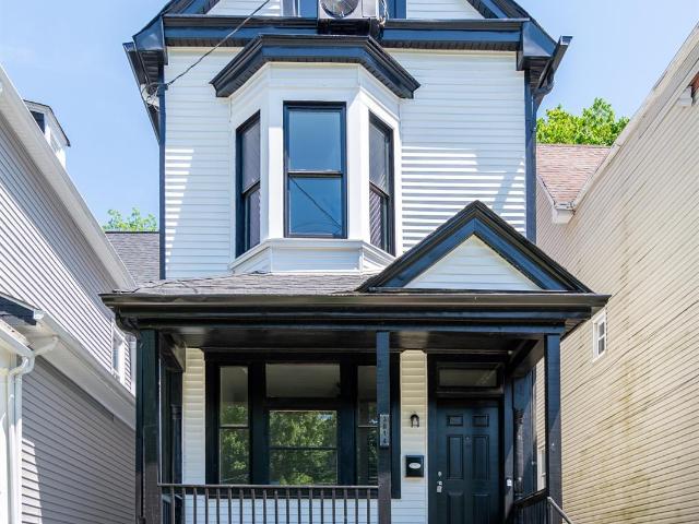 3014 Hackberry Street