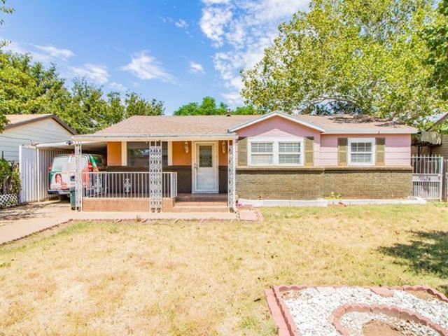 3014 Shallowater Dr, Lubbock, TX 79415