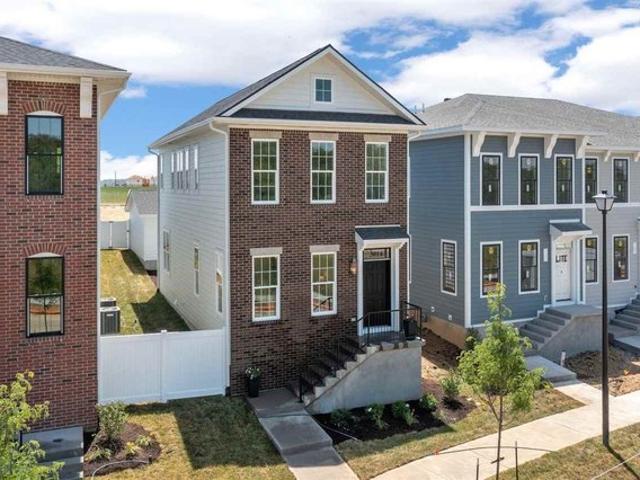 3014 Tommy Ln, Coralville, IA 52241