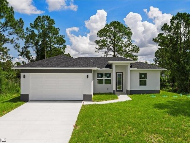 3014 38th St W, Lehigh Acres, FL 33971