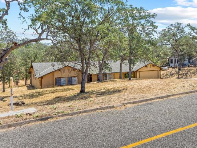 30159 Horseshoe Drive