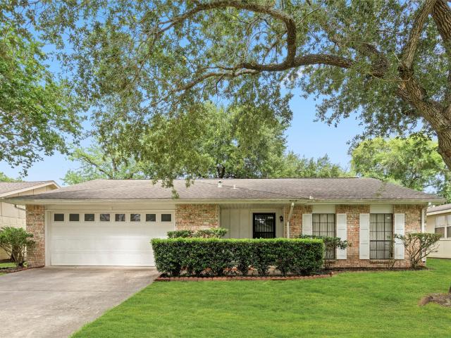 3015 Meadowview Drive