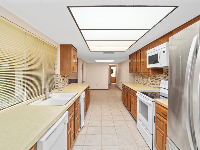 3015 Meadowview Drive