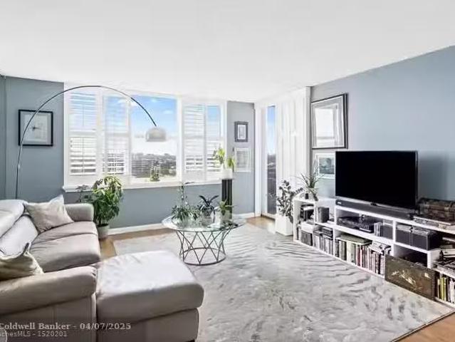 3015 N Ocean Blvd #10K, Fort Lauderdale, FL 33308 MLS F10496.