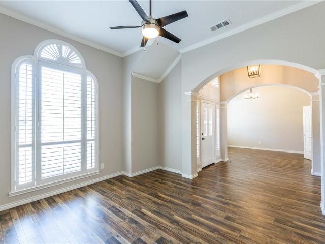 3015 Oak Drive