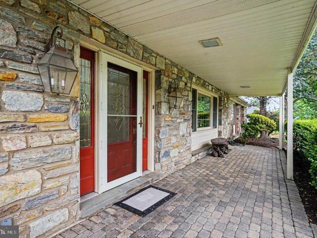 3015 Oak Drive